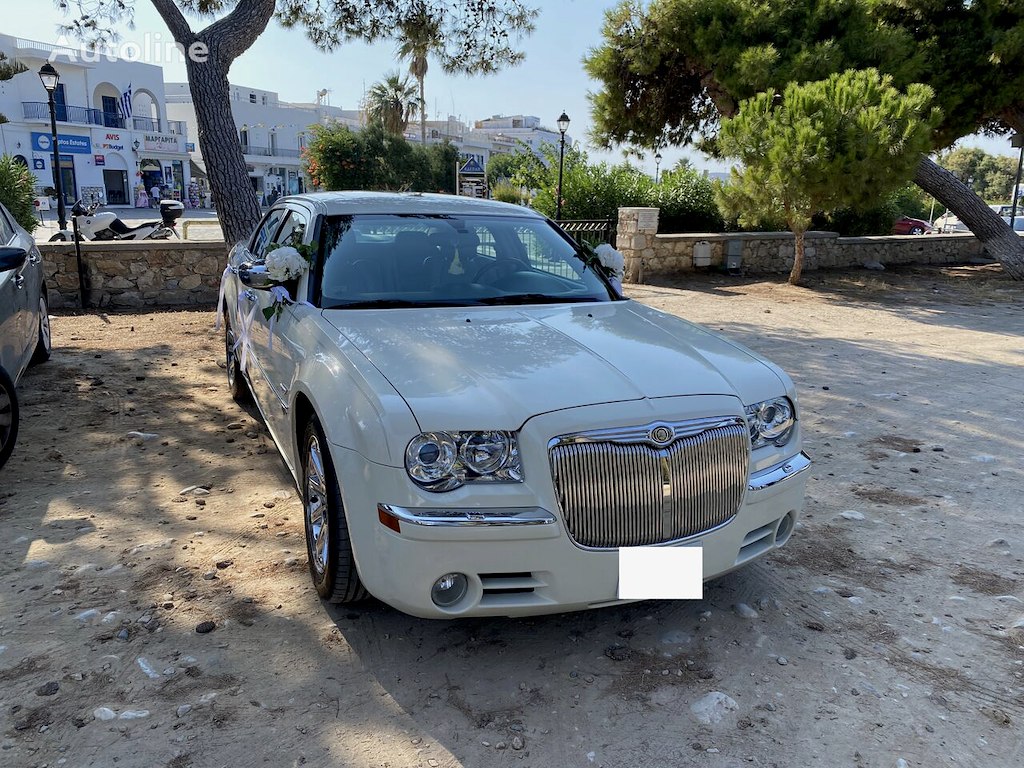 Chrysler HEMI 300 C AUTO limuzina