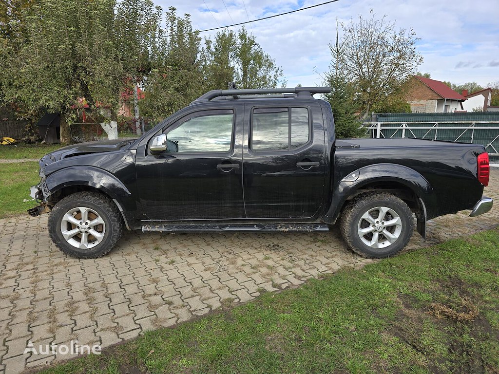 Nissan Navara Tekna 2014 navi 2.5 190PS low mileage pikap