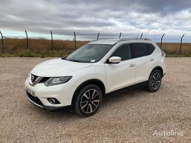 Nissan X-Trail krosover