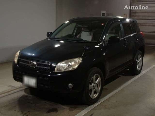 Toyota RAV4 krosover