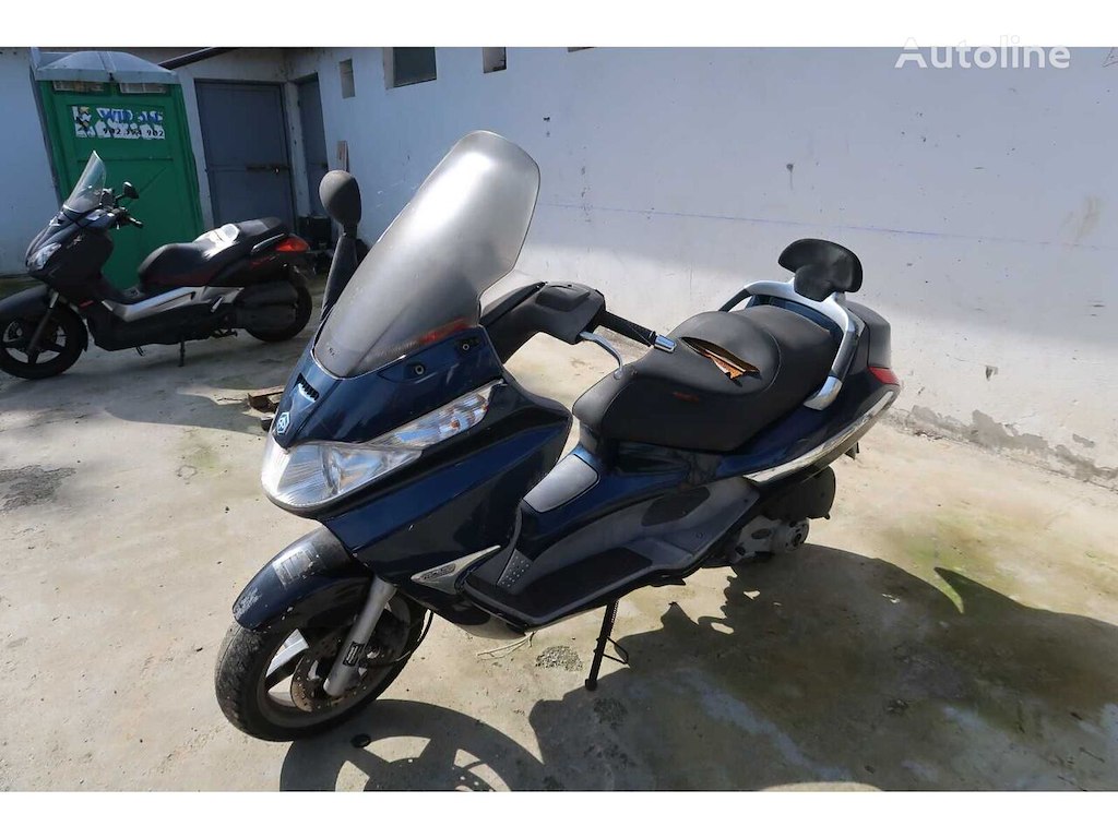 Prodaje se Motorised scooter skuter na aukciji