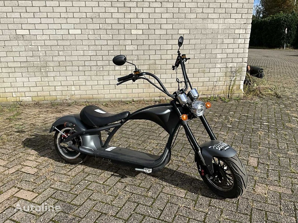 Prodaje se Mangosteen Snorscooter skuter na aukciji