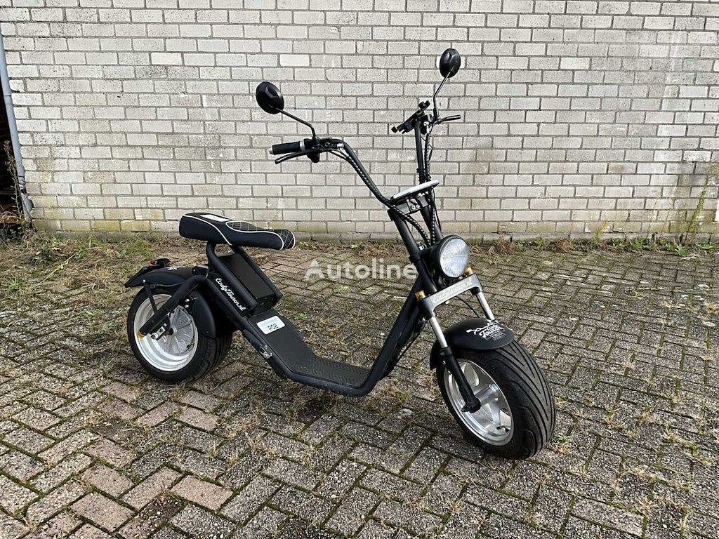 Prodaje se Spyder wheelz Snorscooter skuter na aukciji