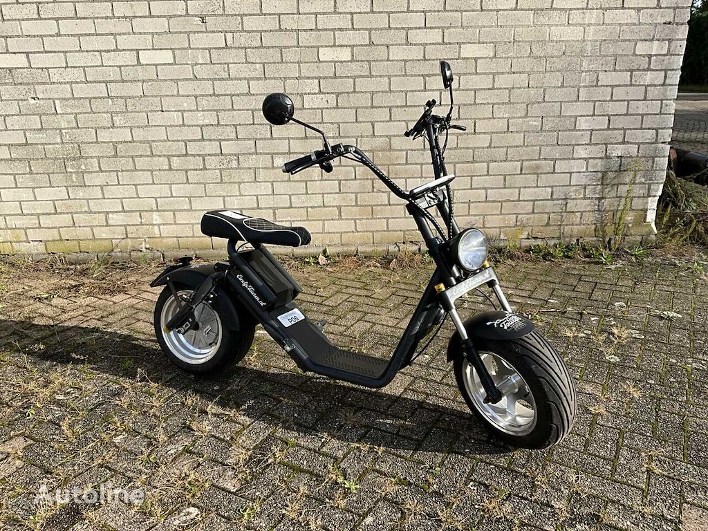 Prodaje se Spyder wheelz Snorscooter skuter na aukciji