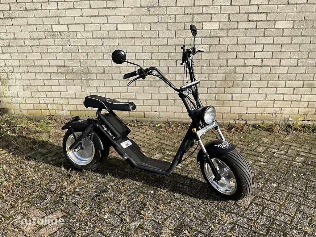 Prodaje se Spyder wheelz Snorscooter skuter na aukciji