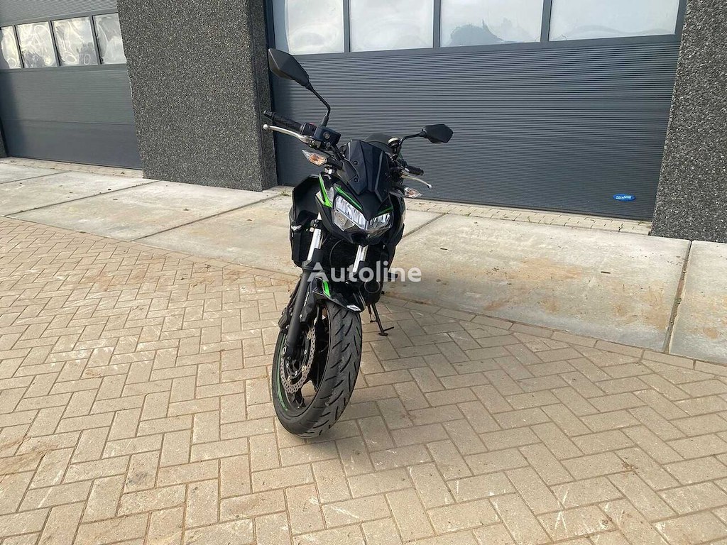 Prodaje se Kawasaki Tour motocikl na aukciji