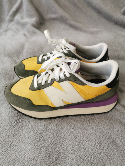 New balance br. 38