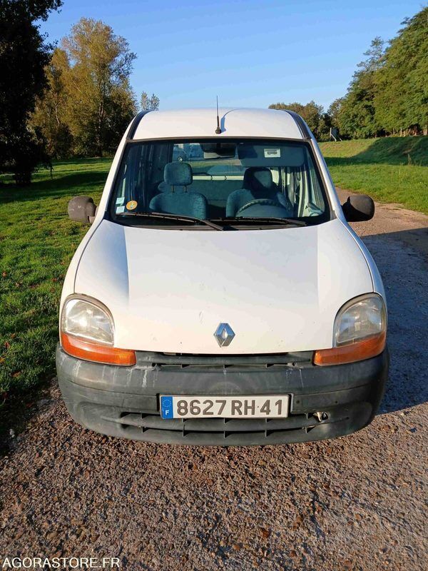 Prodaje se Renault KANGOO laki furgon na aukciji