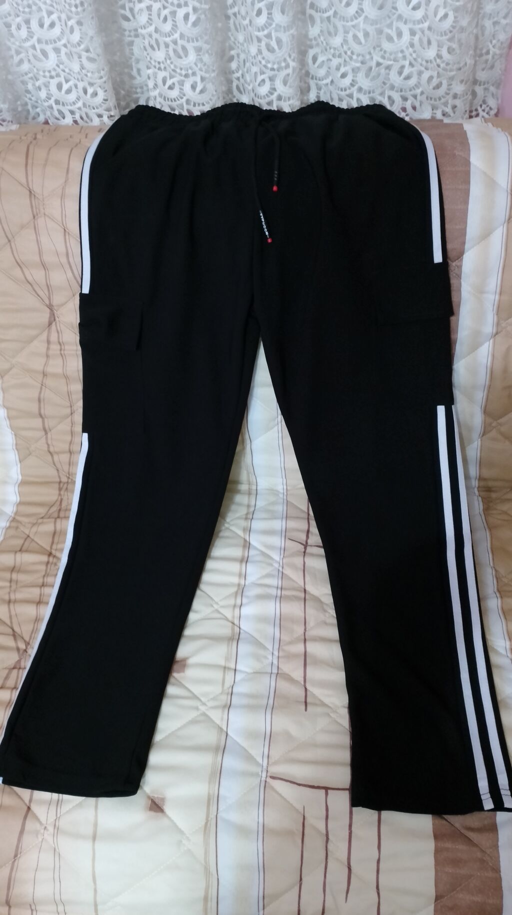 Adidas, XL (EU 42), Jednobojni, bоја - Crna