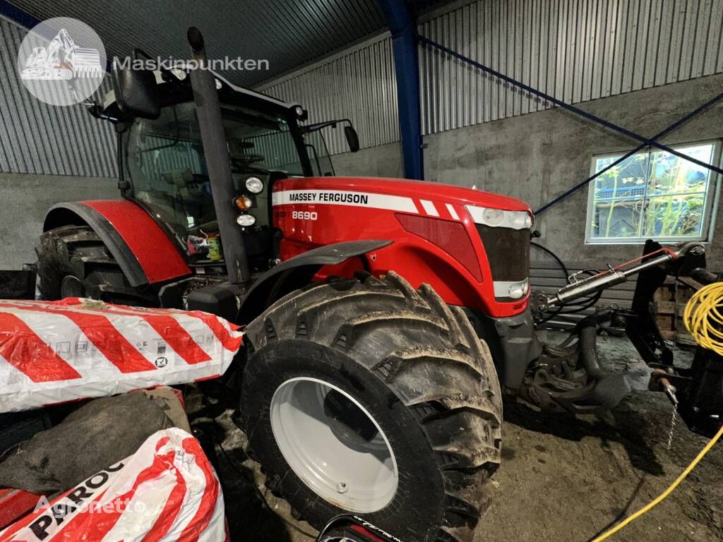 Massey Ferguson 8690 traktor točkaš