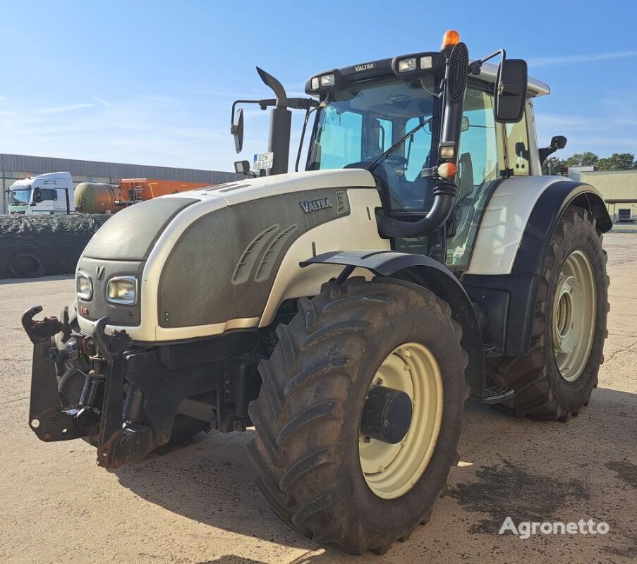 Valtra T 202 traktor točkaš