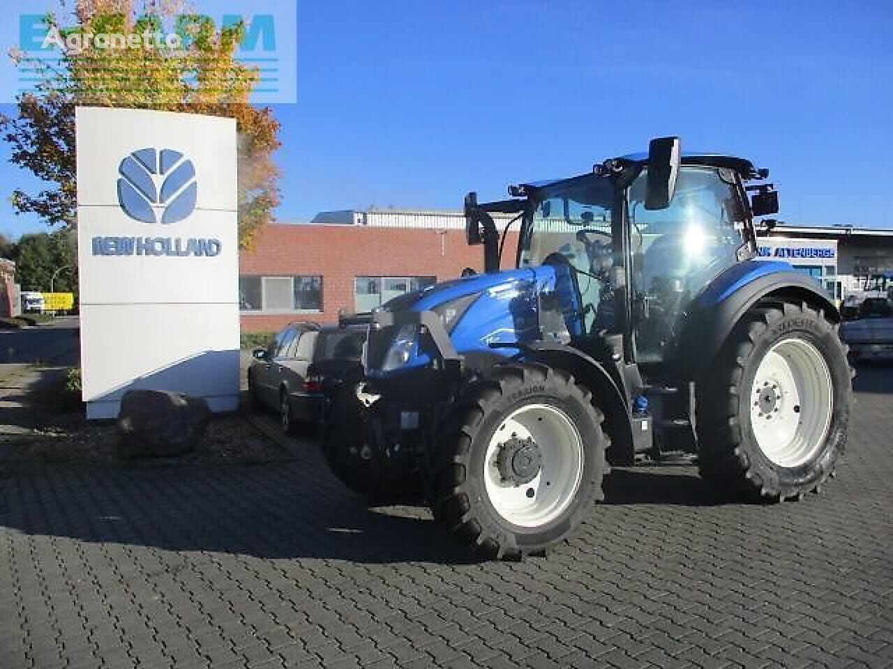 New Holland t5.110 dynamic command traktor točkaš