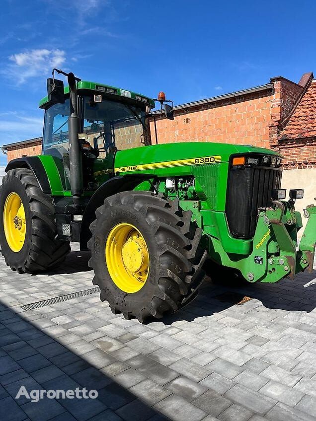 John Deere 3800 model legendar traktor točkaš