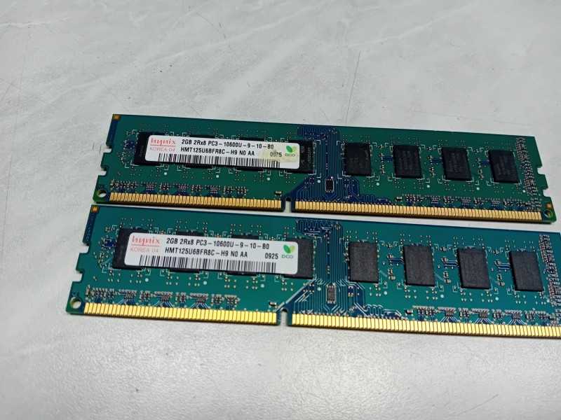 2x2gb ddr3 hynix 1333mhz ispravne