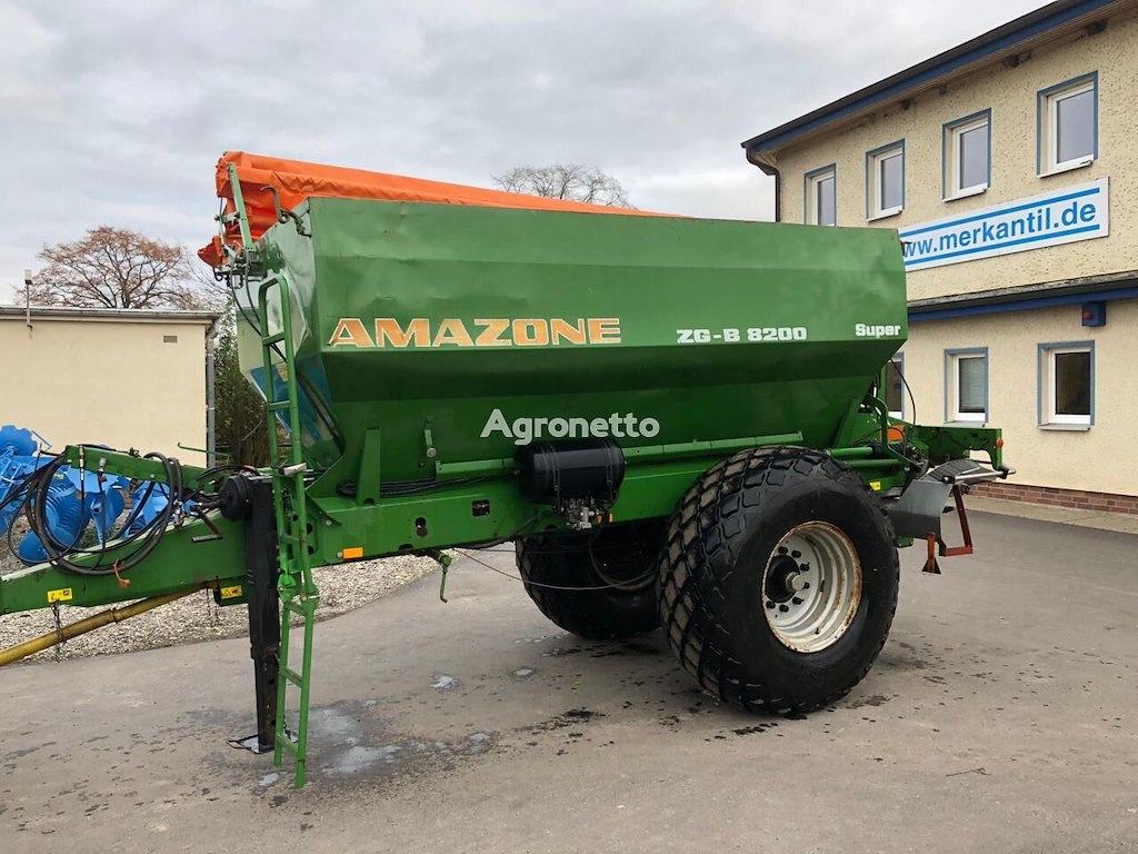 Amazone ZG-B 8200 vučeni rasipač