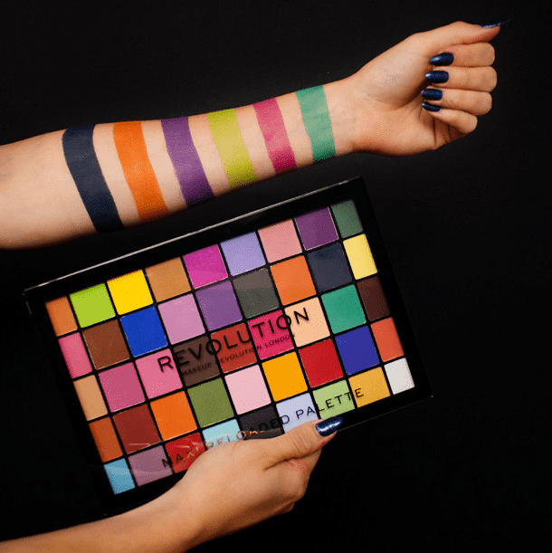 Paleta senki i pigmenata MAKEUP REVOLUTION Maxi Reloaded Monster Mattes