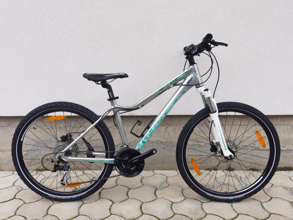 GIANT Revel 26" ekstra stanje S size