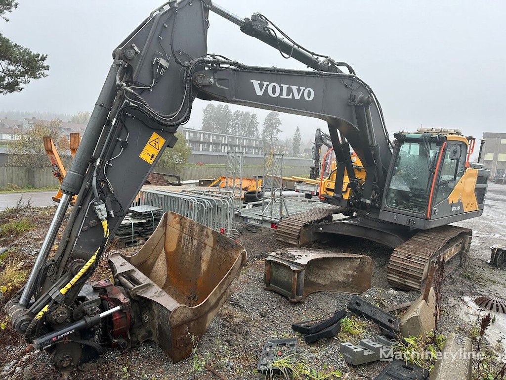 Prodaje se Volvo EC250EL bager guseničar na aukciji