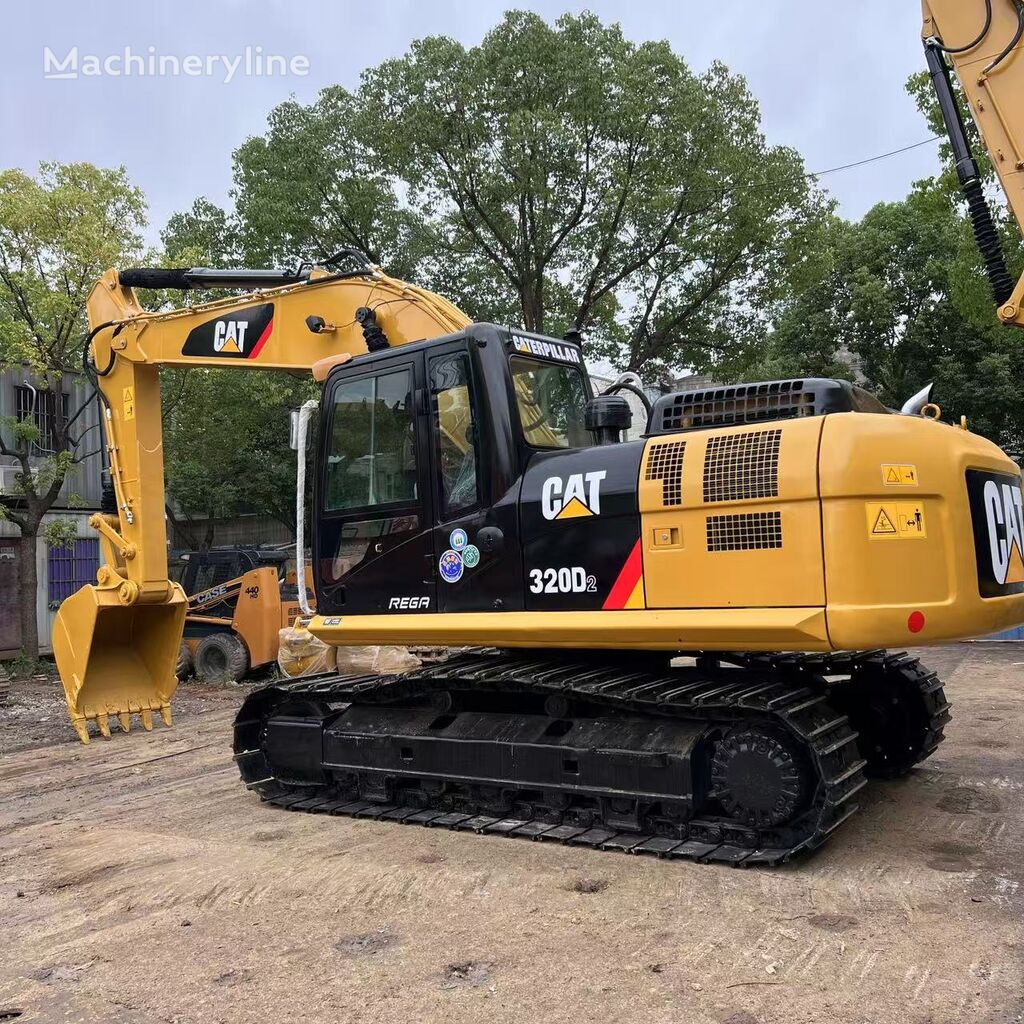 Caterpillar 320D2 bager guseničar