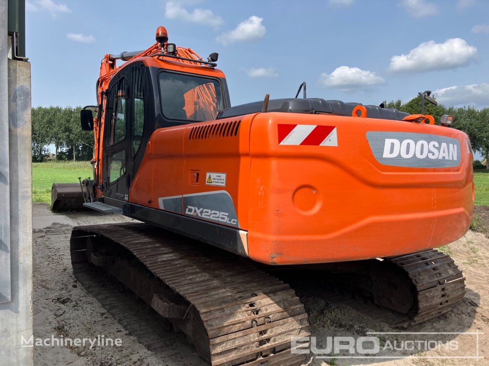 Prodaje se Doosan DX225LC bager guseničar na aukciji