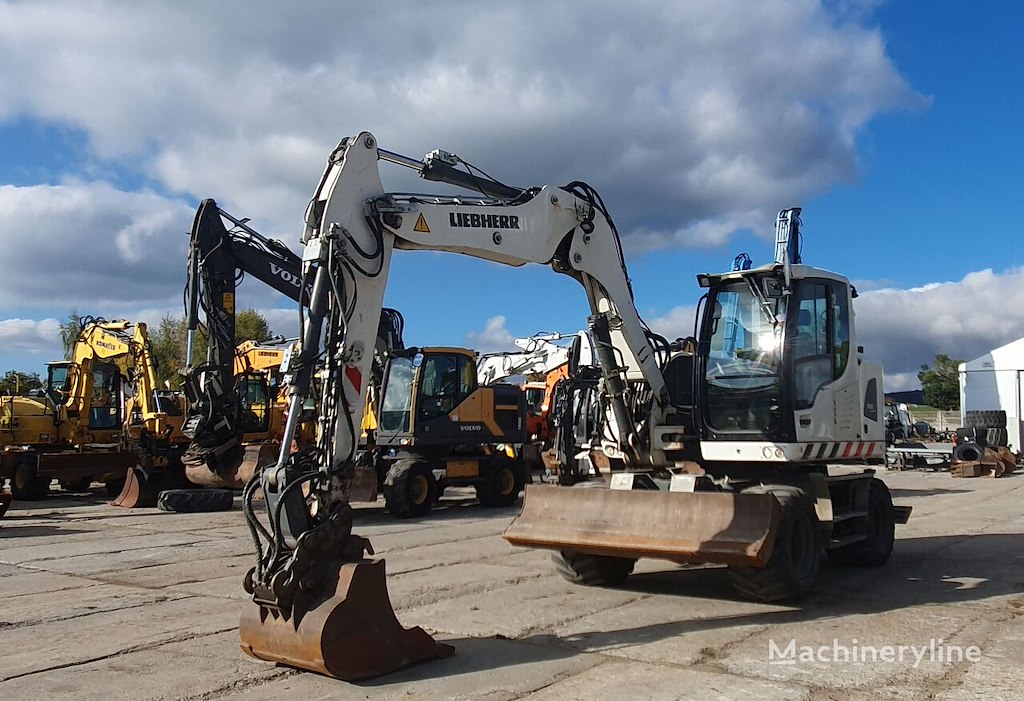 Liebherr A912 compact bager točkaš