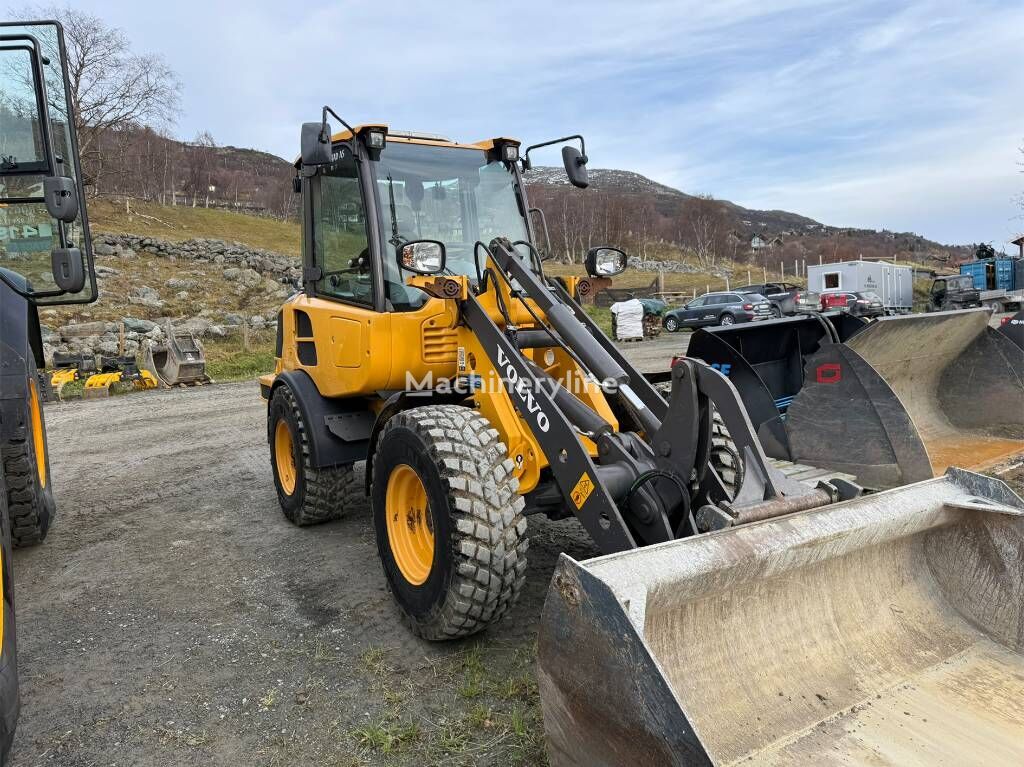 Volvo L 25 H prednji utovarivač