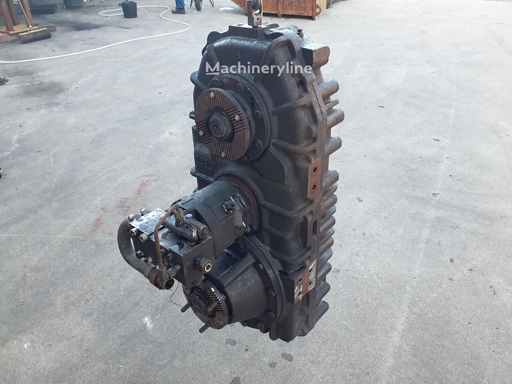 Grove GMK 6400 transfer gear prenosni menjač za autodizalice