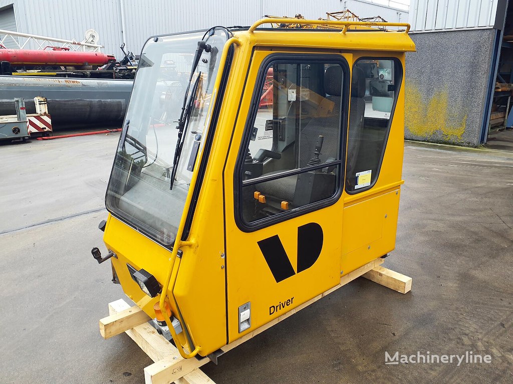 Grove GMK 3050 operators cab kabina za Grove GMK 3050 autodizalice