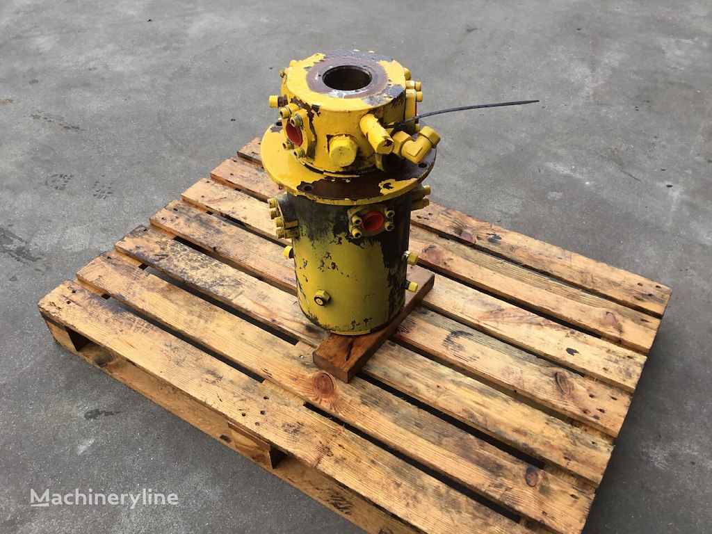 Hydraulic swivel Grove GMK 3055 hydraulic swivel za Grove GMK 3055 autodizalice