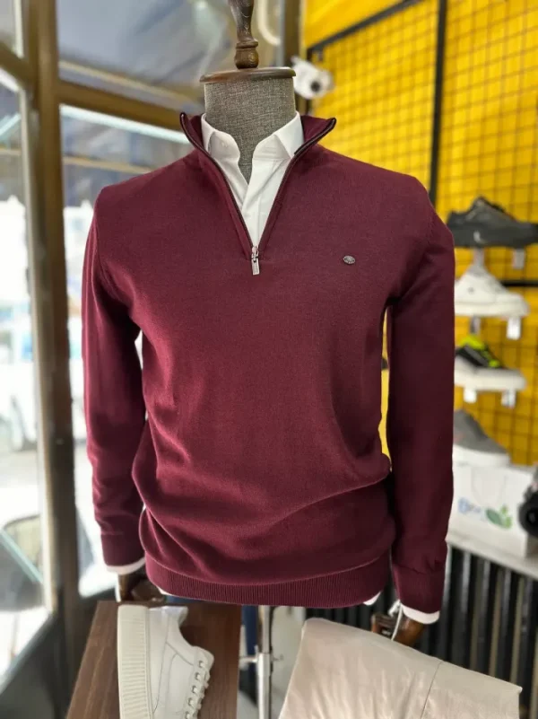 DŽEMPER ZIP 7009
DŽEMPER ZIP 7009 – SAVRŠEN SPOJ ELEGANCIJE I UDOBNOSTI