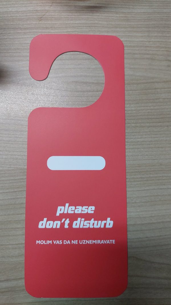 NE UZNEMIRAVAJ ZNAK ZA VRATA – DOORHANGER