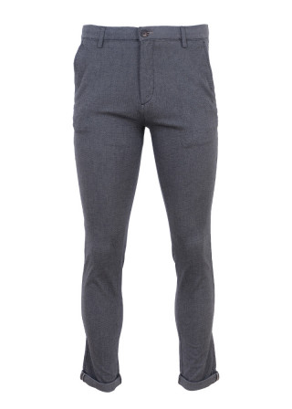 CHINOS