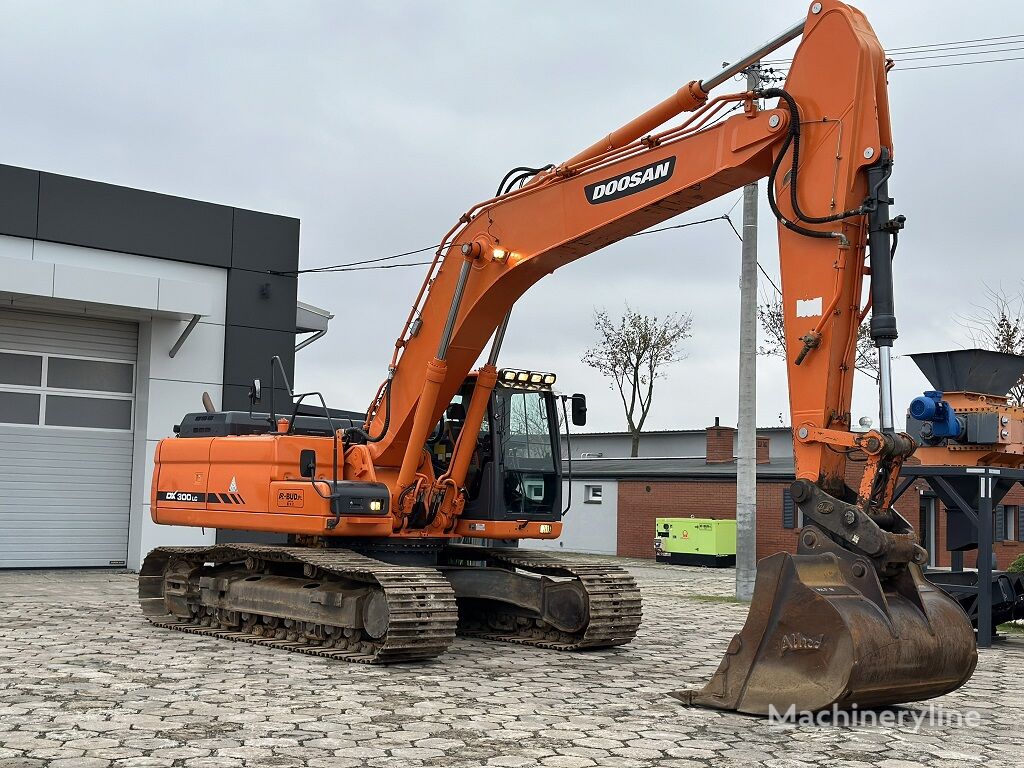 Doosan DX300LC-3 bager guseničar