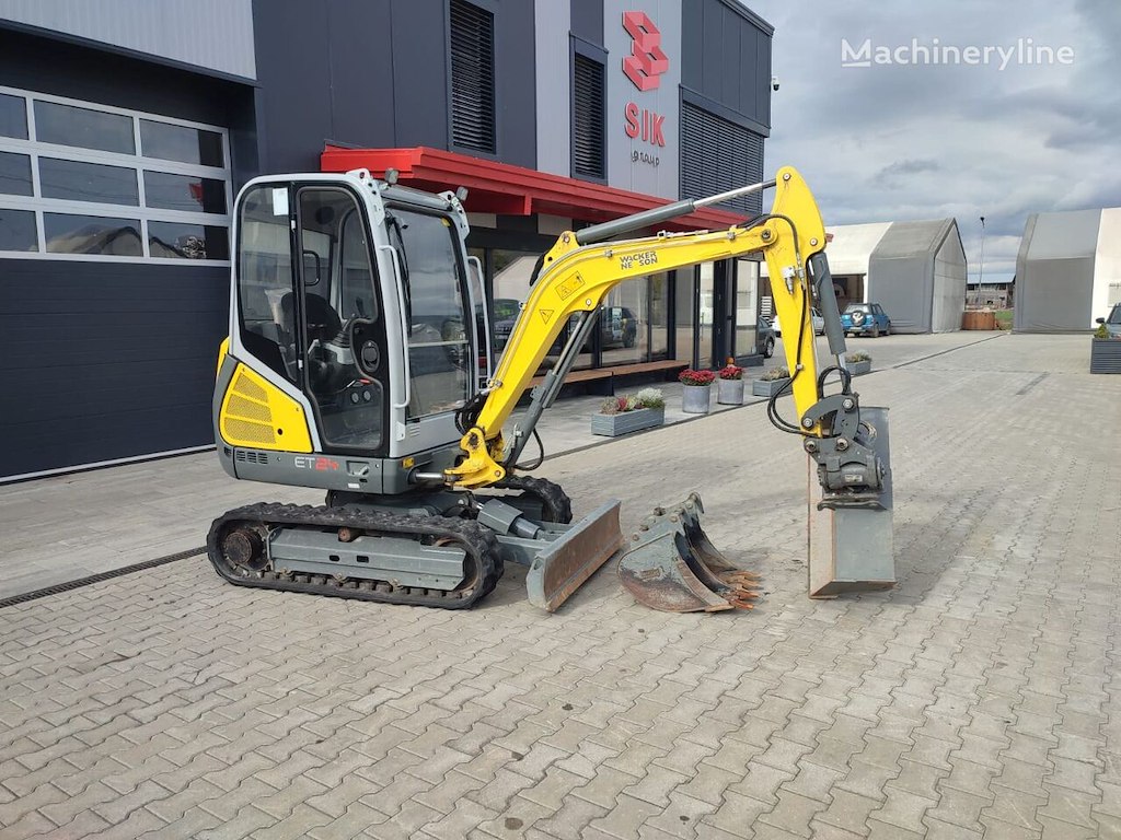 Novi Wacker Neuson ET24 mini bager