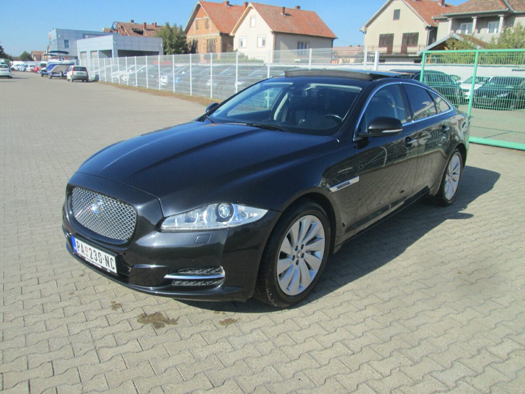 2012 Jaguar XJ 2.0 b