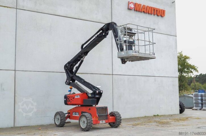 Artikulisan teleskopski bum lift
Manitou ManGo 12