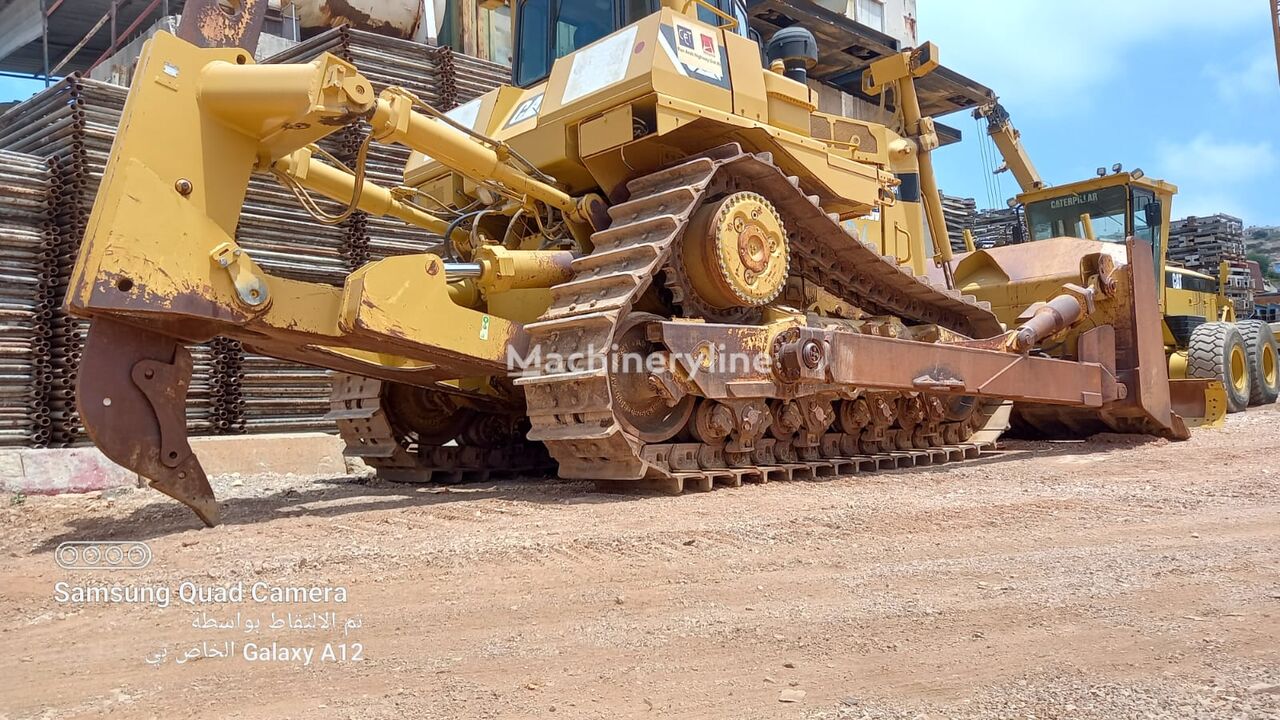 Caterpillar D9R buldožer