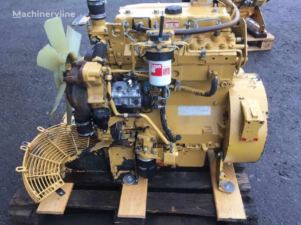 Motor-piese motor za Caterpillar 3054 građevinske mašine