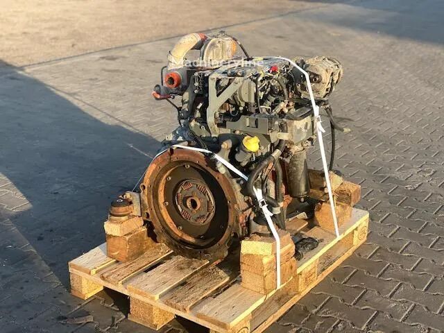 Motor Second Hand pentru Excavator Liebherr R 317 za Deutz TCD 2012 građevinske mašine