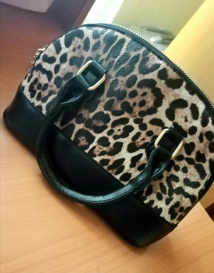 Leopard print torbica