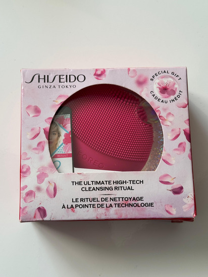 Foreo Luna Foto Shiseido uredjaj za ciscenje lica