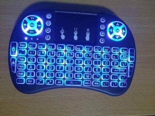 Bezicna Tastatura sa osvetljenjem Svetleca tastatura – Bezicna Tastatura sa osvetljenjem Svetleca tastatura