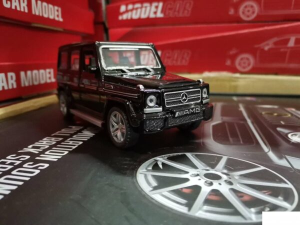 Crni Mercedes Benz G65 1/32 – Crni Mercedes Benz G65 1/32