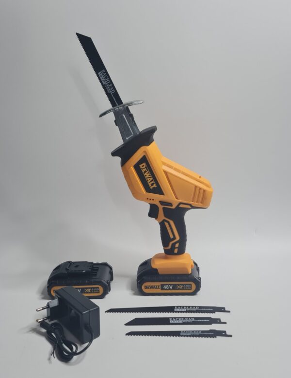 Dewalt aku testera lisicarka 48v + 2 baterije + 4 Testere