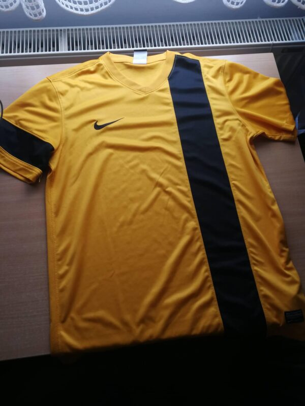 Majica Dri Fit Nike originalna (vrlo malo nošena) – Majica Dri Fit Nike originalna (vrlo malo nošena)