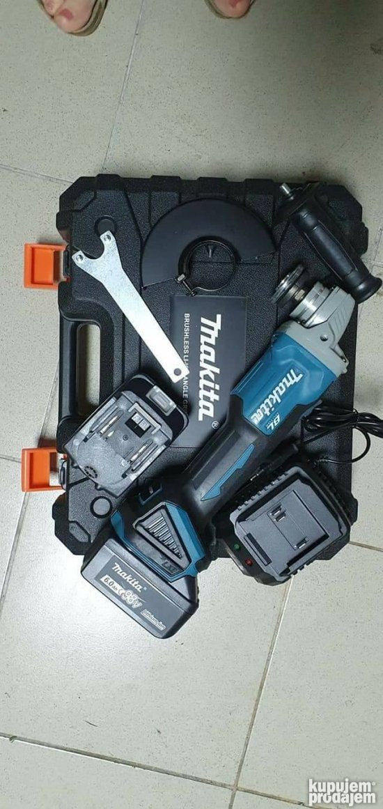 Makita Aku Brusilica 900w sa dve baterije Aku brusilica128V