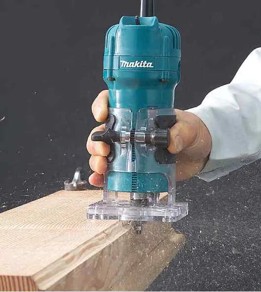 Makita jednorucna glodalica 530w