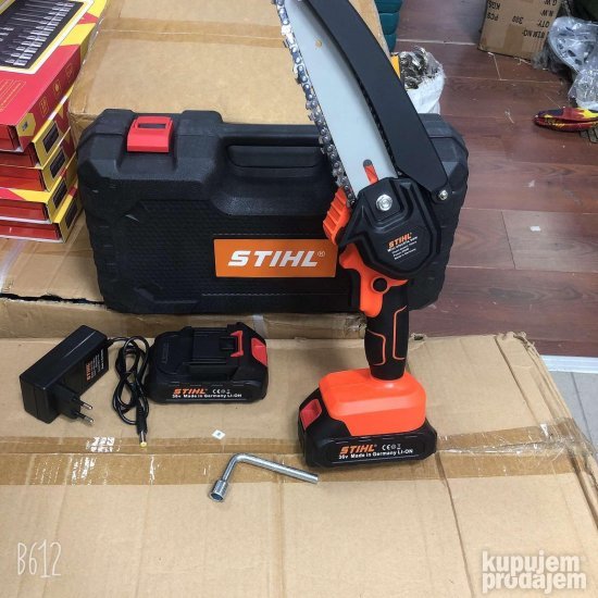 Stihl Aku testera 36v + dve baterije lancana testera