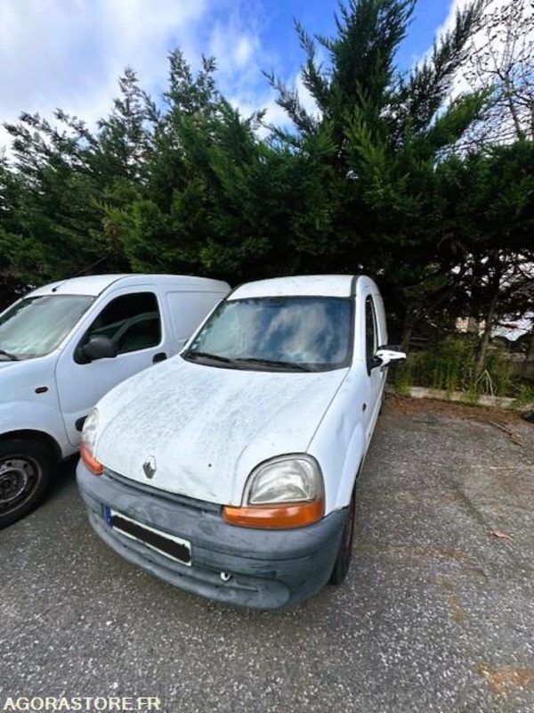 Prodaje se Renault KANGOO laki furgon na aukciji