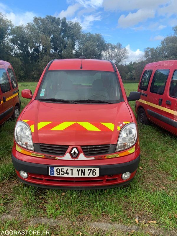 Prodaje se Renault KANGOO laki furgon na aukciji